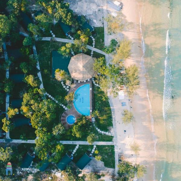 Tube Resort, Koh Rong Sanloem: 24-Hour Front Desk